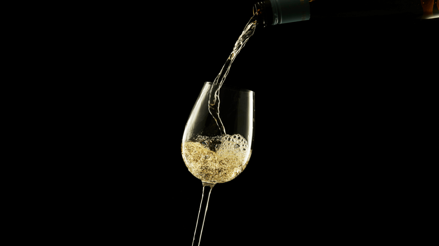 Moscato Food Pairing: An Expert's Guide | Wine Club